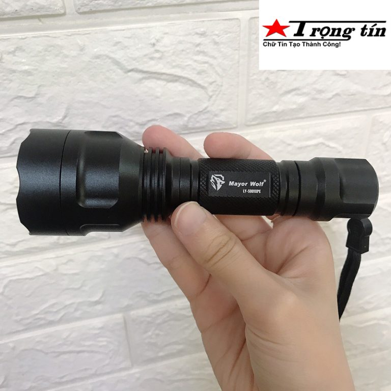 Đèn pin Mayor Wolf hàng chất lượng cao, đầu đủ mẫu mã, đèn siêu sáng