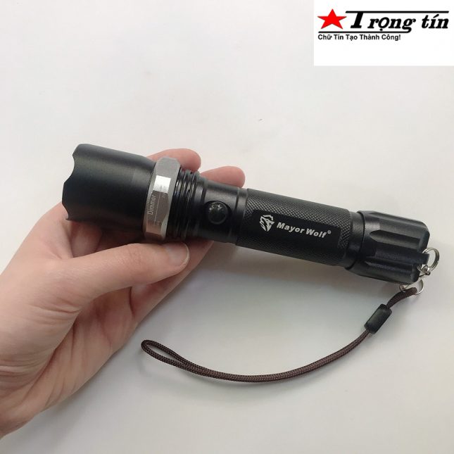 Đèn pin Mayor Wolf hàng chất lượng cao, đầu đủ mẫu mã, đèn siêu sáng